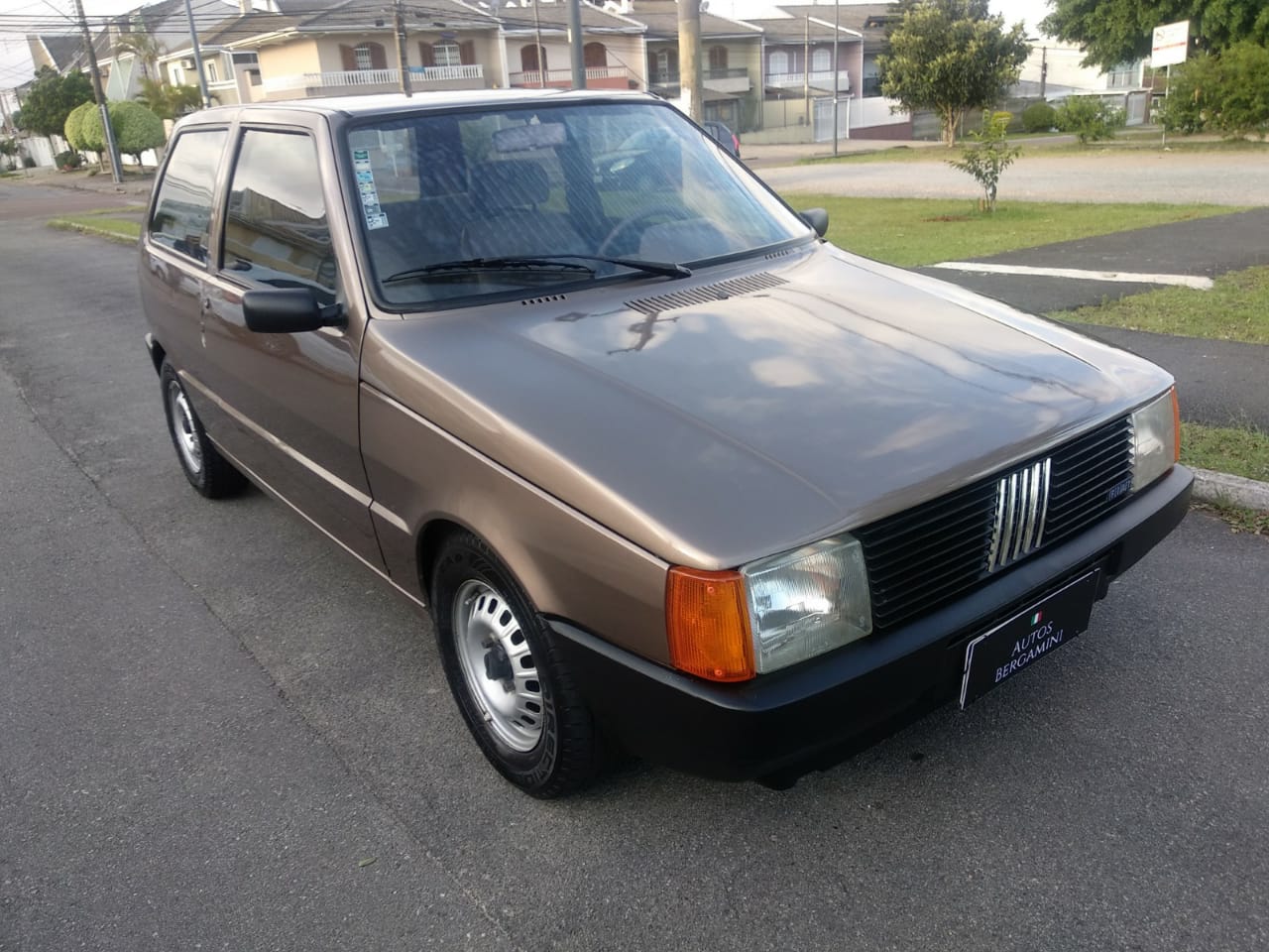 Autos Bergamini - Fiat Uno CS 1986 - Autos Bergamini - O Melhor Sistema ...